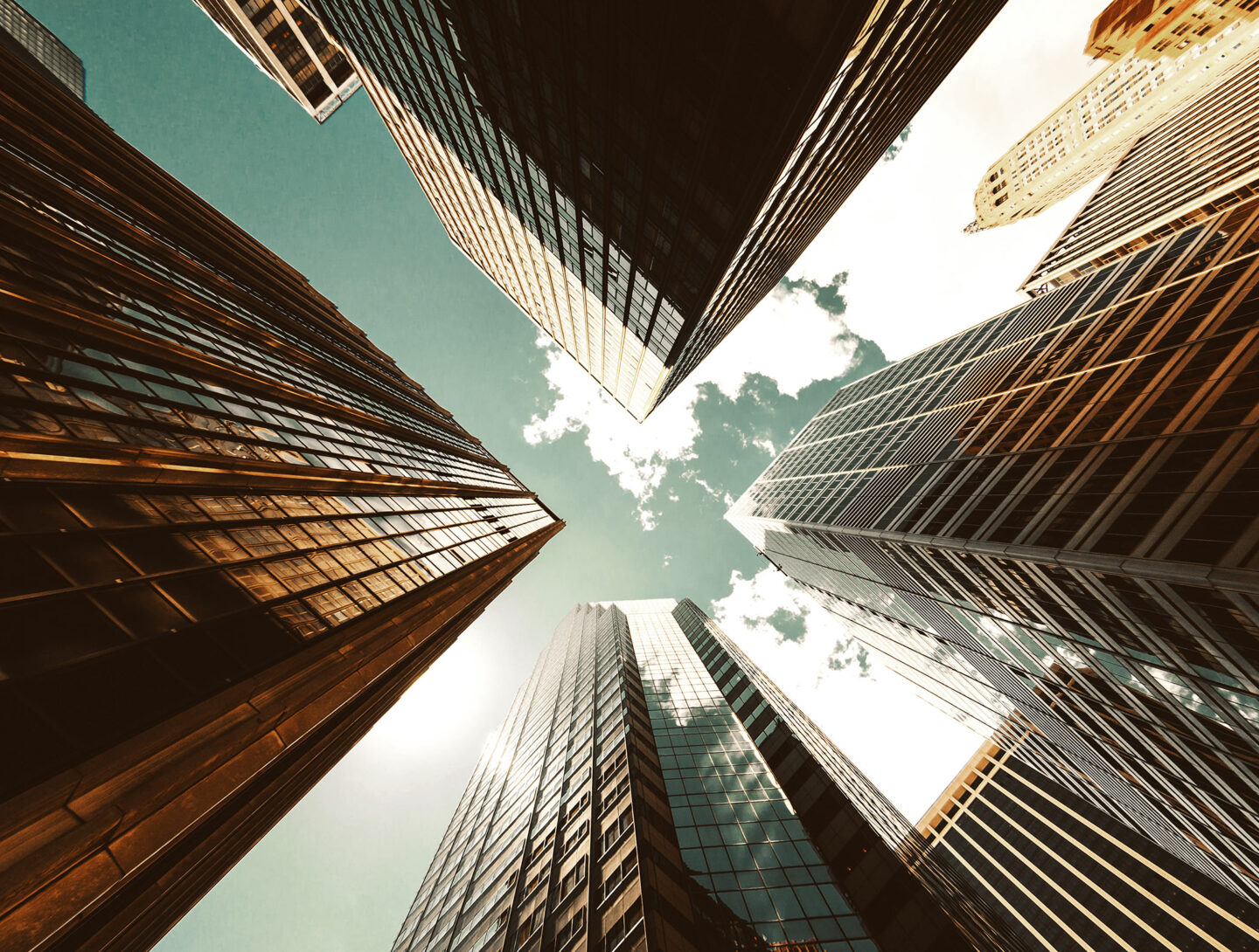 How to get more from fluctuating interest rates | Wells Fargo Advisors